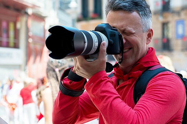 What is Photojournalism - Guide to Become a Photojournalist